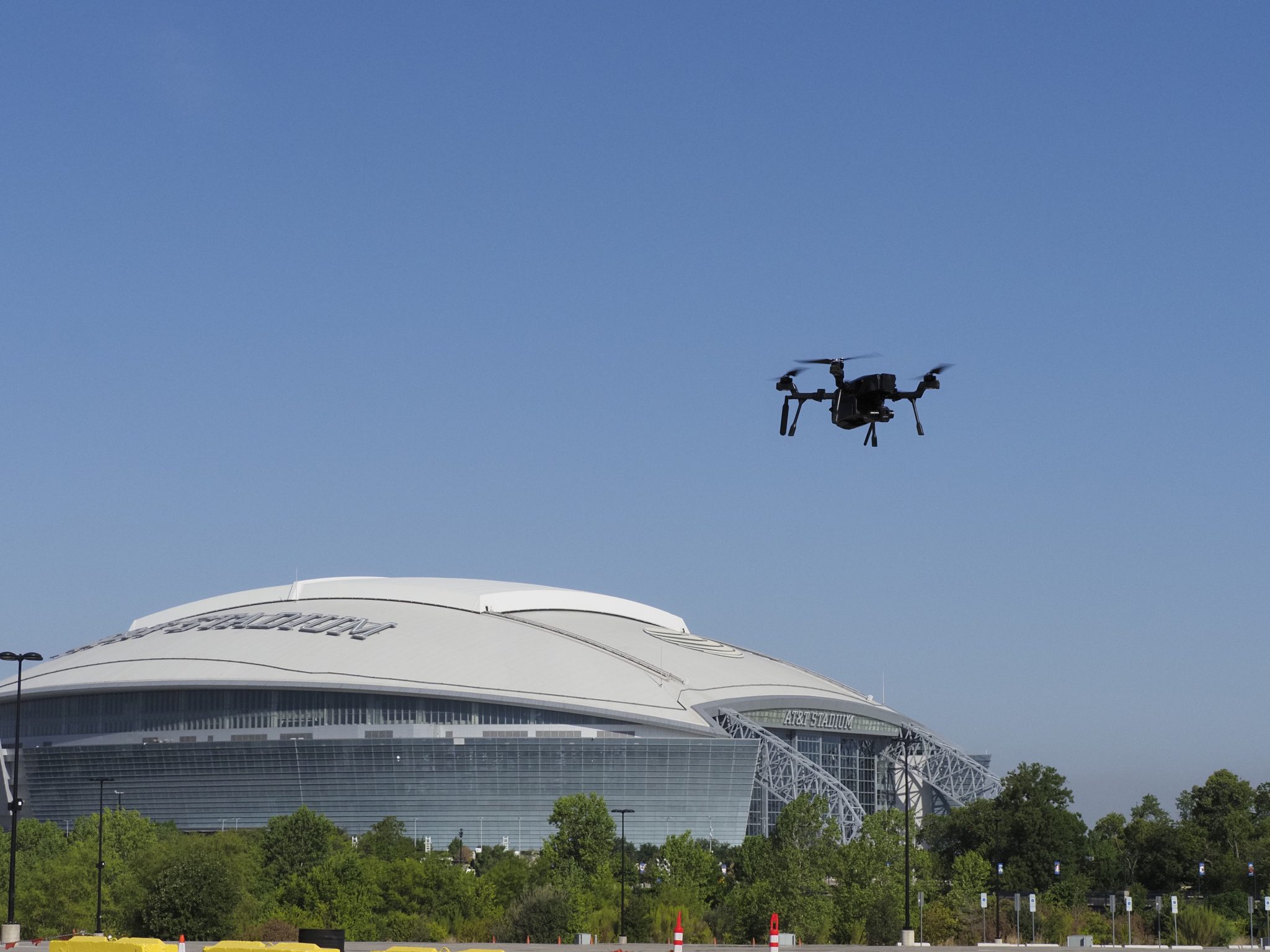Teledyne FLIR debuts SIRAS Drone for Public Safety and Industrial ...